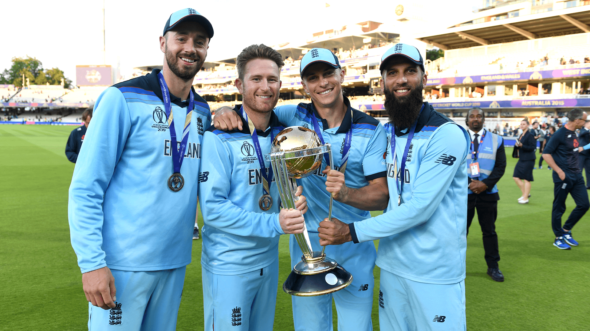 Liam Dawson Commits Future To Hampshire | Utilita Bowl