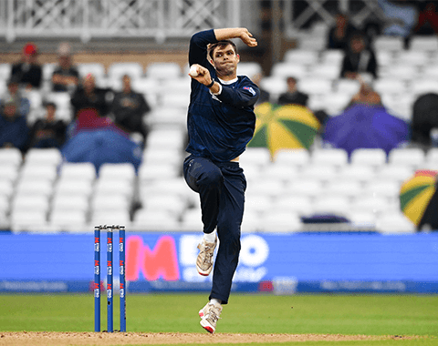 All-Rounder Andrew Neal Signs Two-Year Deal With The Rose And Crown ...